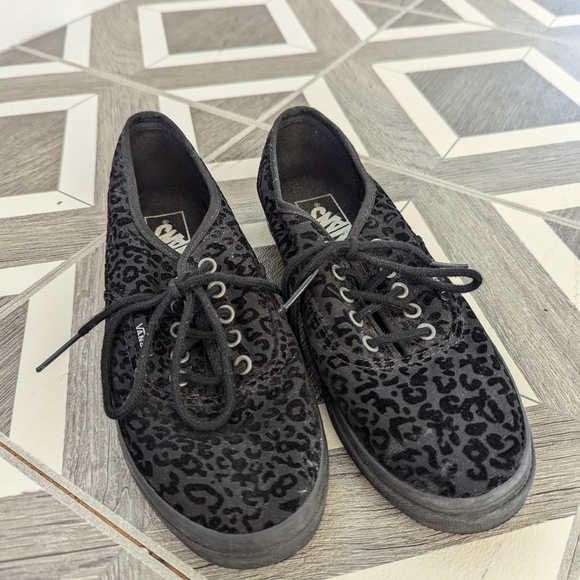 Vans | Shoes | Vans Black Velvet Leopard Print Sneakers Size 65 | Poshmark